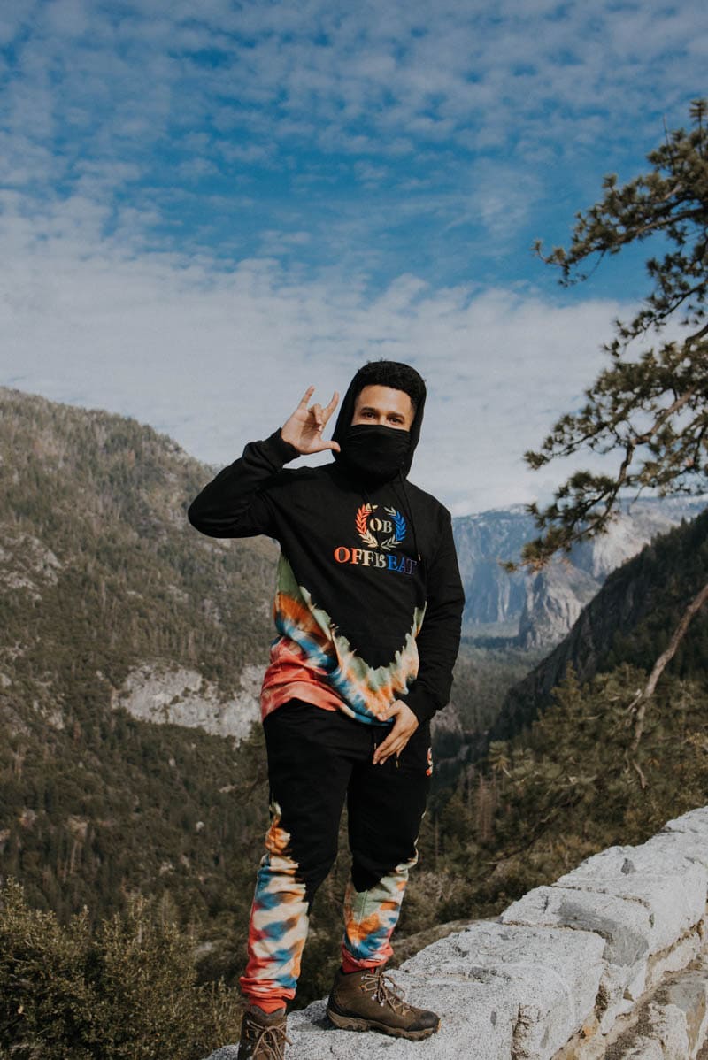 Mountain Mic Interview: On Authenticity, Vulnerability & Hiking As Therapy