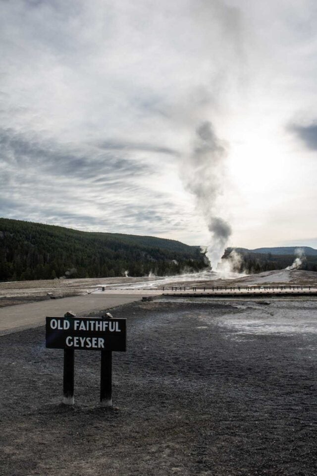 11 Top Things to Do at Old Faithful (Yellowstone National Park) - The ...