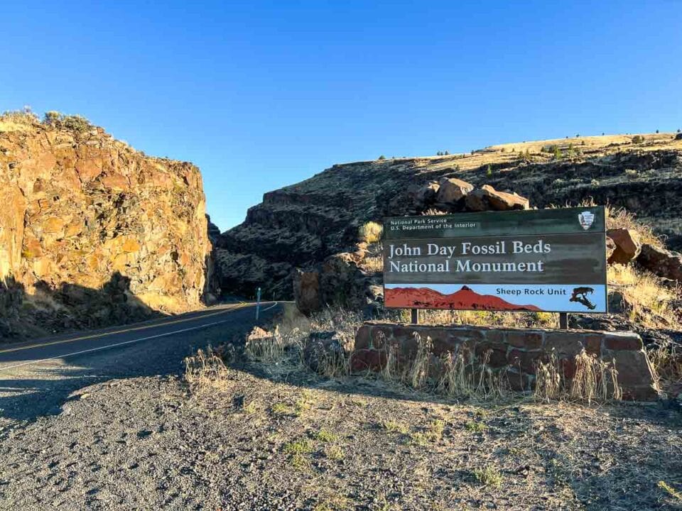 10 Best Things to See and Do at Sheep Rock Unit, John Day Fossil Beds ...